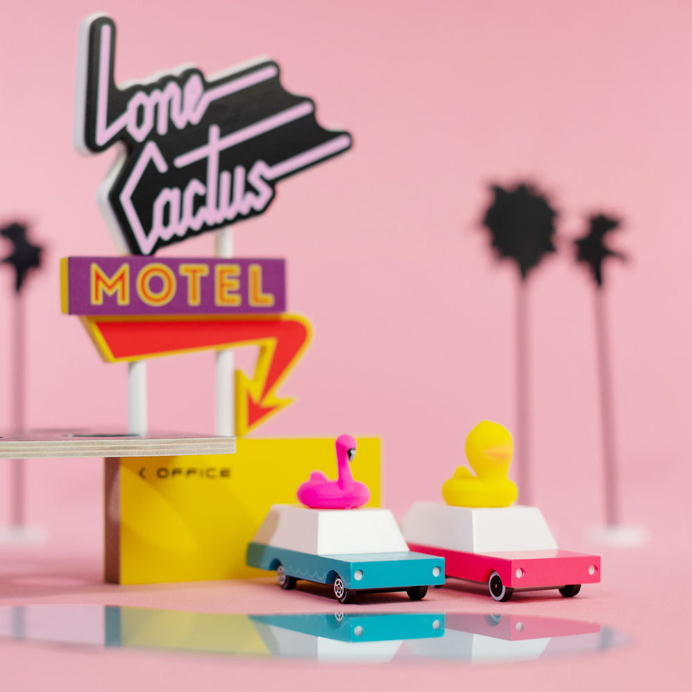 Candycar - Flamingo Wagon | Toy Car | Candylab | Bobby Rabbit